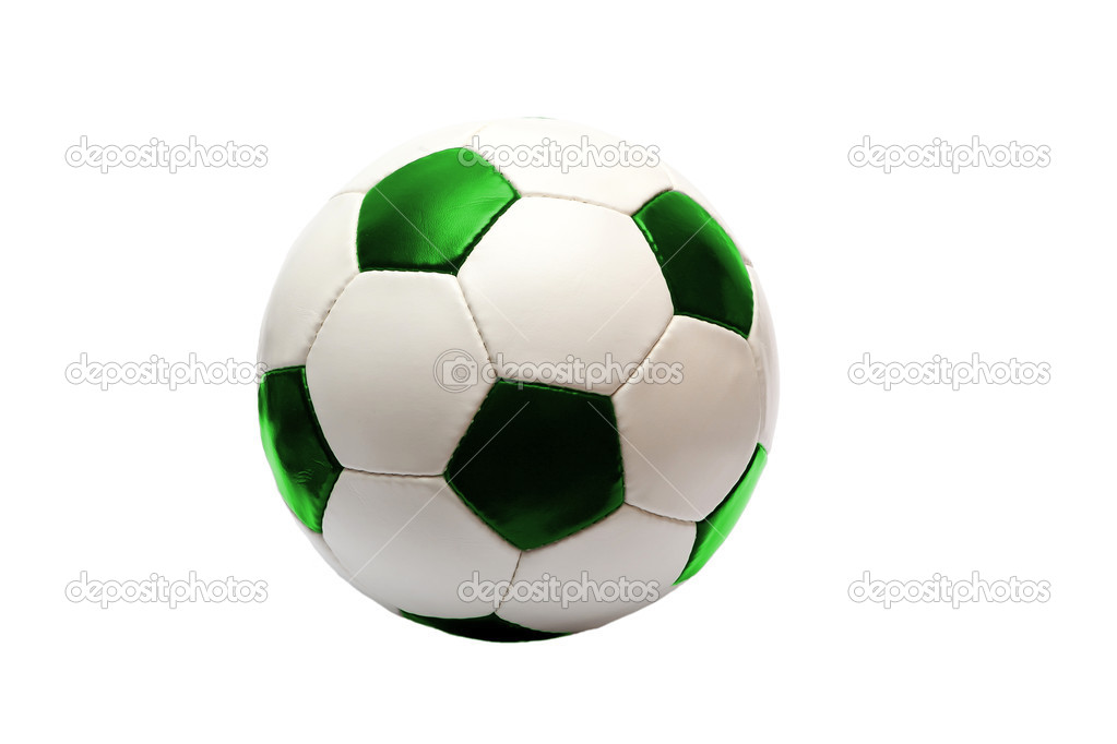 Bola de futebol com verde sobre um fundo branco — Fotografia de stock ...