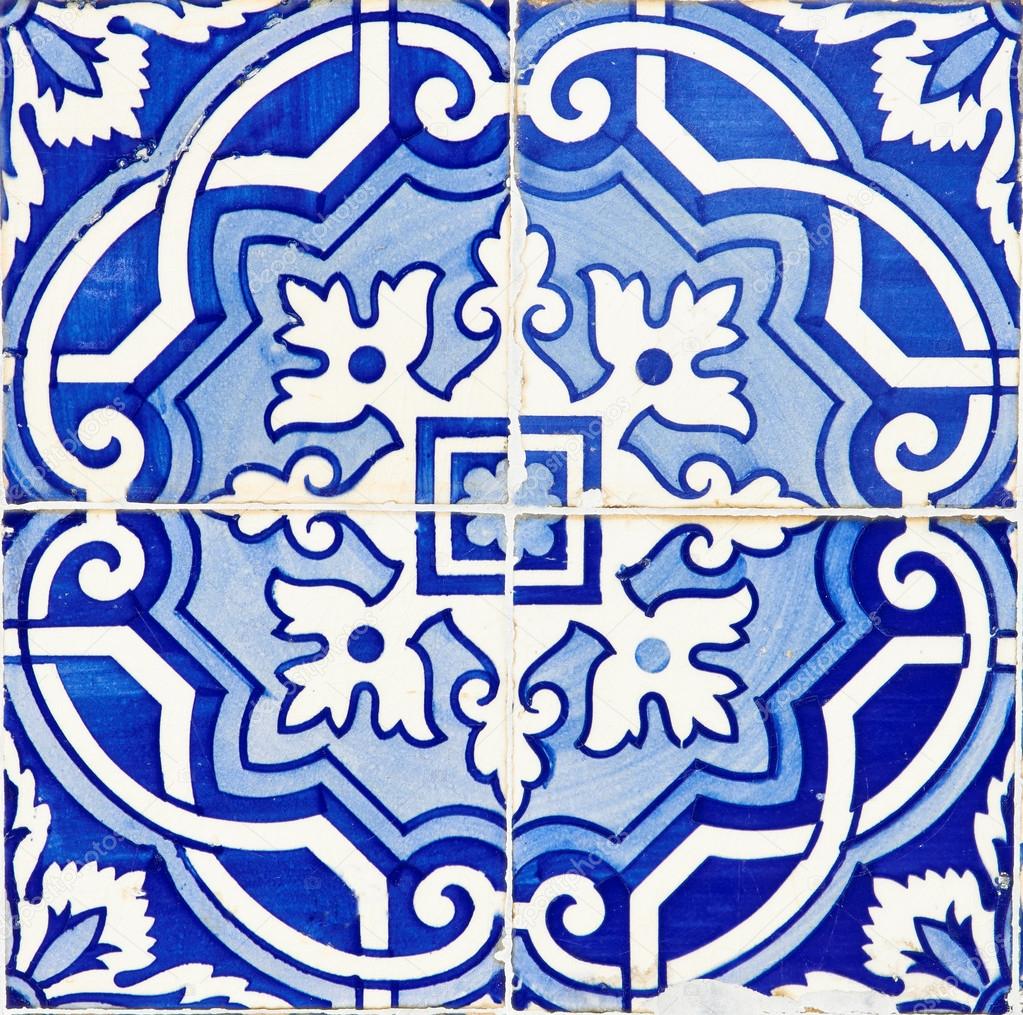 Old Traditional Portuguese azulejos — Stock Photo © Portumen #23764503
