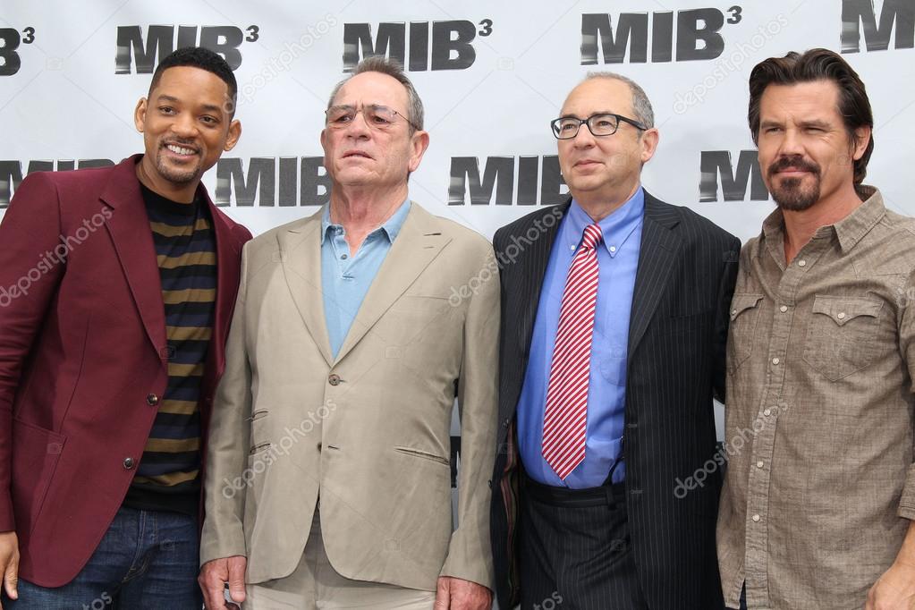:Will Smith, Tommy Lee Jones, Barry Sonnenfeld, Josh Brolin — Foto editorial de stock © s_bukley ...