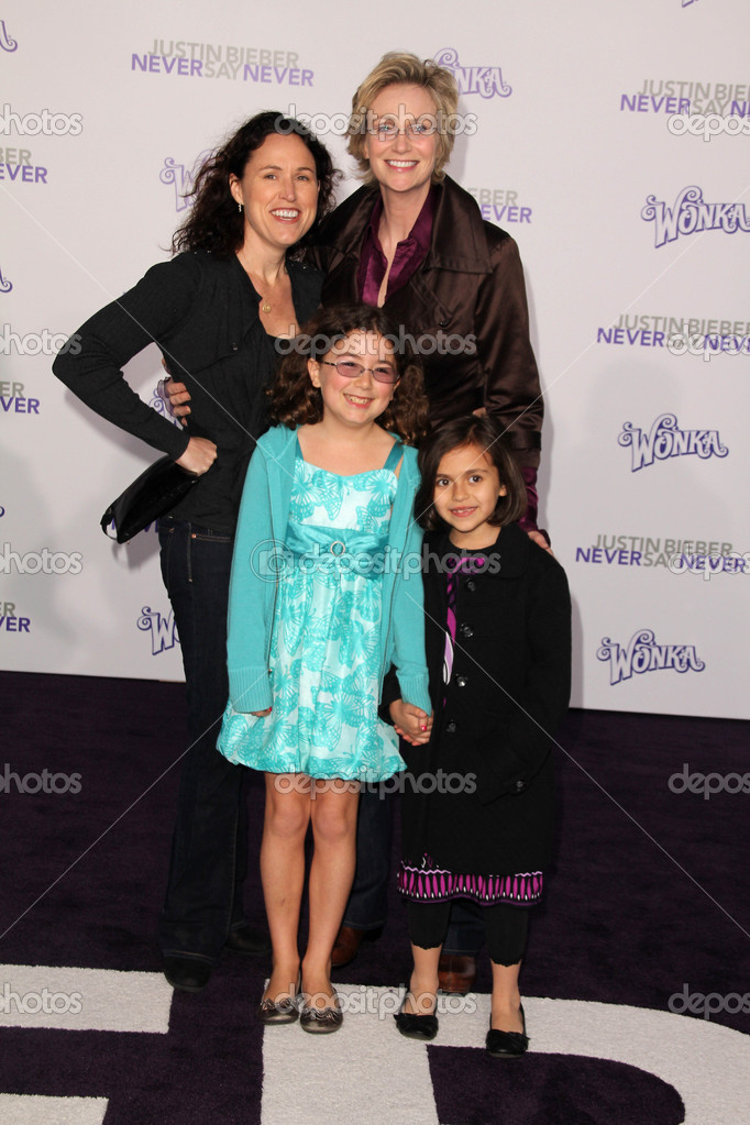 Jane Lynch, Esposa E Hijos