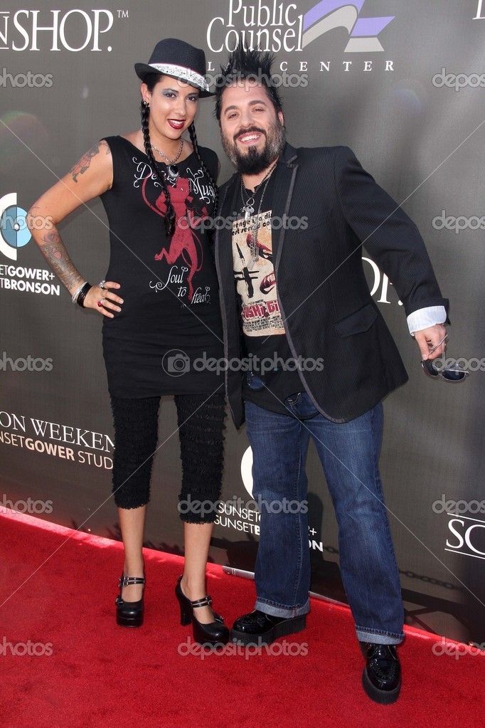 Rachel Federoff, Destin Pfaff au défilé de mode Nathanaelle Couture en ... Rachel Federoff, Destin Pfaff au défilé de mode Nathanaelle Couture en ...