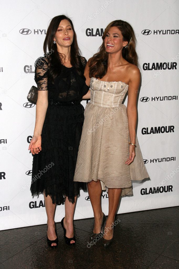 Jessica Biel y Eva Mendes en Glamour Reel Moments, Directors Guild ...