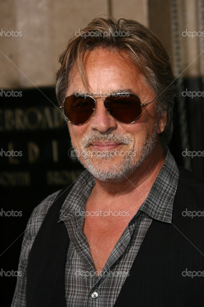 Don Johnson en el "Machete" Los Angeles Premiere, Orpheum Theater, Los Angeles, CA. 08-25-10 ...