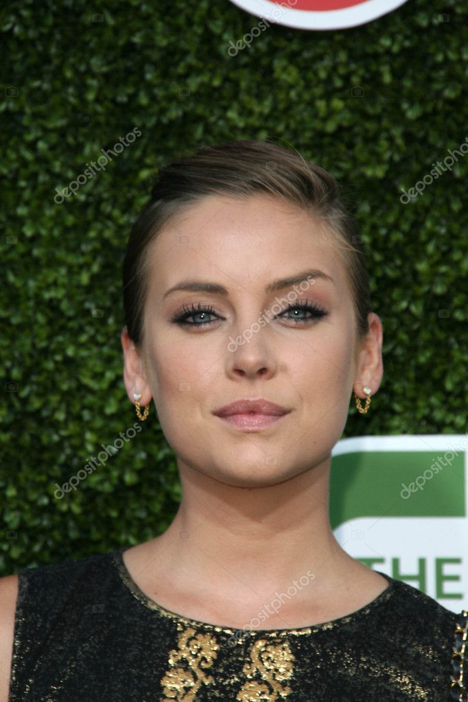 Jessica Stroup Pixie