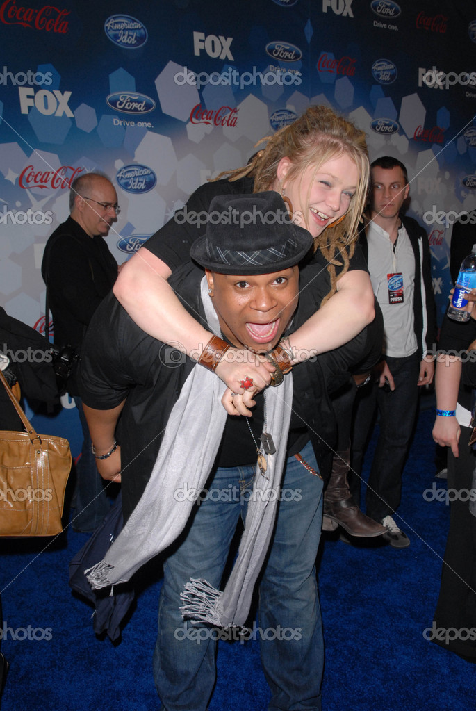 Crystal Bowersox and Michael Lynche – Stock Editorial Photo © s_bukley ...