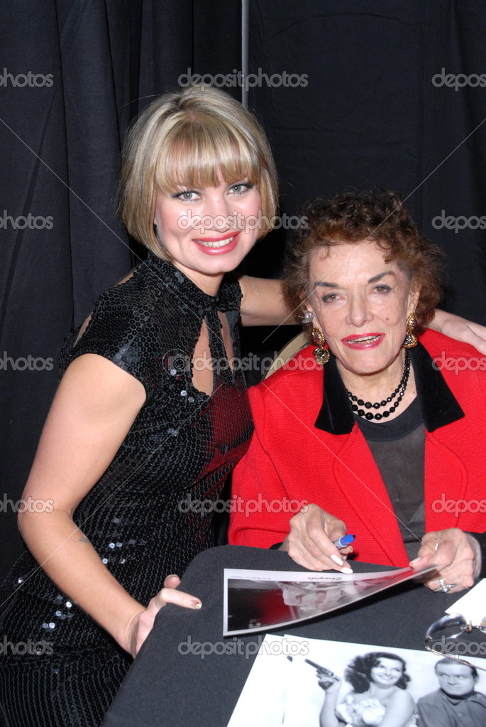 Rena Riffel and Jane Russell – Stock Editorial Photo © s_bukley #15042021