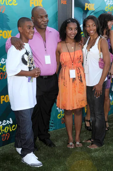 Mike Tyson and Family – Stock Editorial Photo © s_bukley #15117537