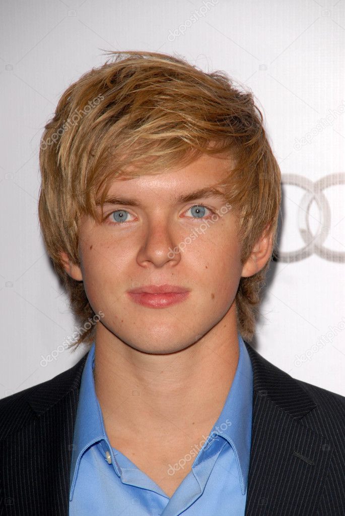 Chris Brochu