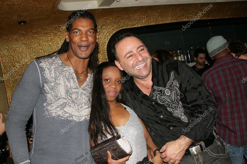 William Romeo with Jacob and Lena Yada — Stock Editorial Photo © s_bukley #15170355