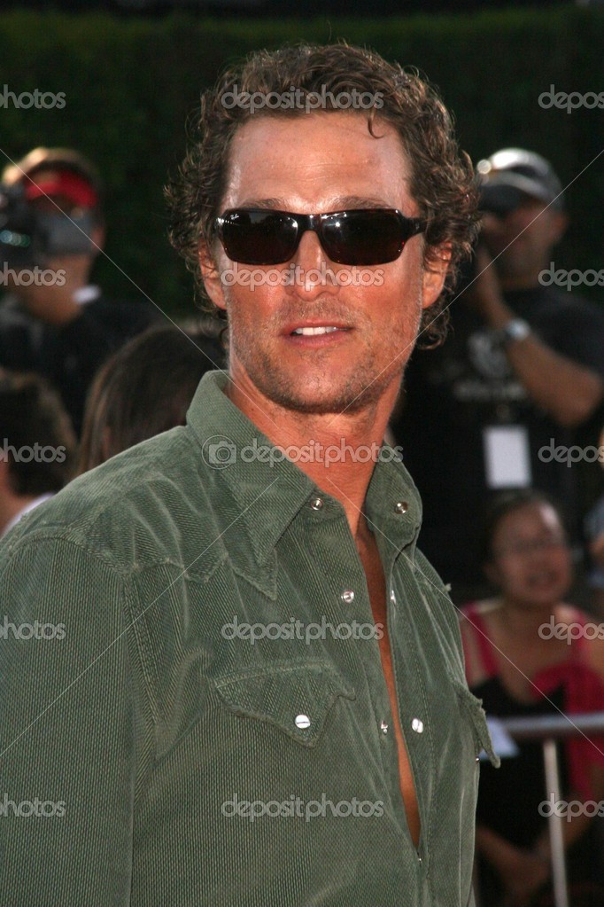 Matthew McConaughey at the Los Angeles Premiere of 'Tropic Thunder ...