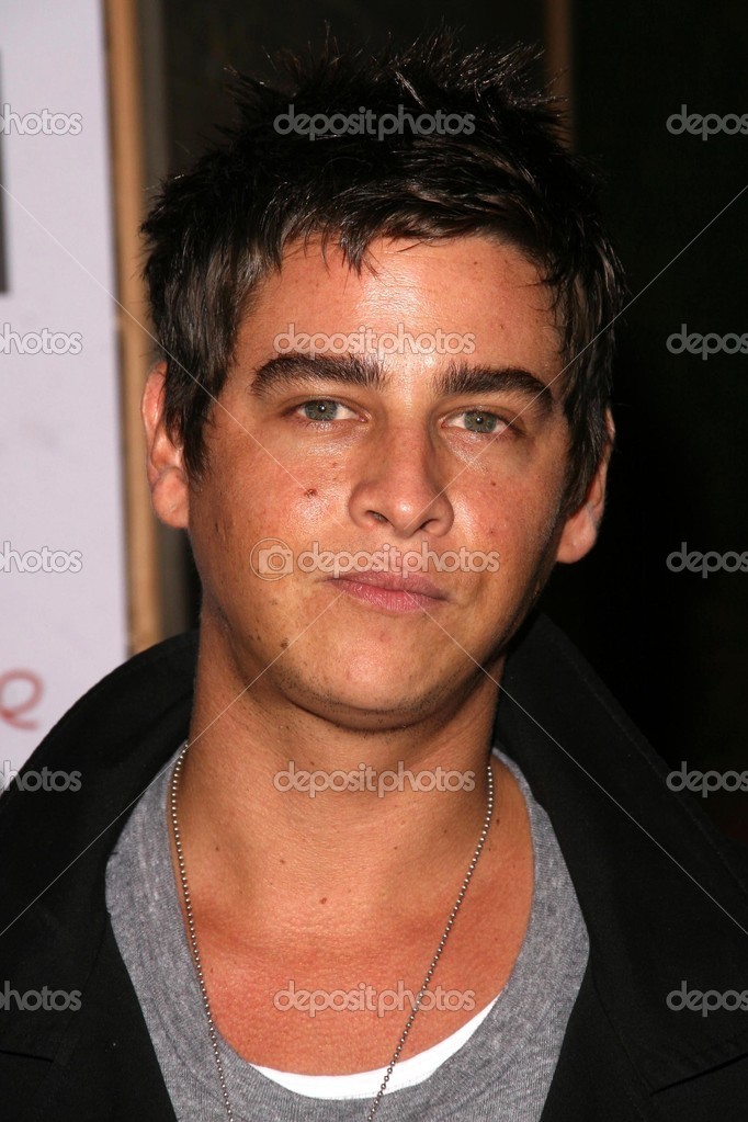 Trevor Wright Shelter