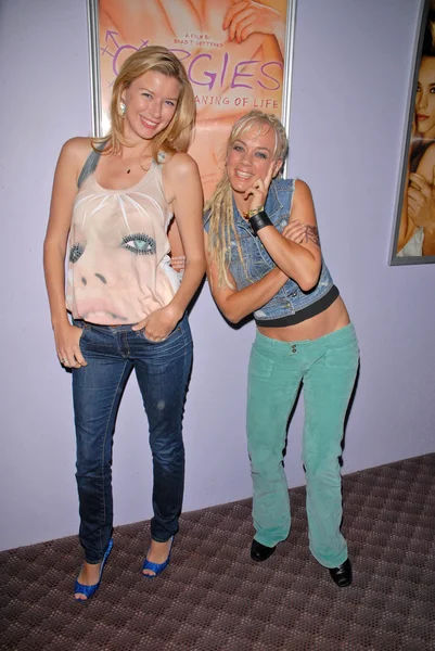 Tonya Cooley – Stock Editorial Photo © Jean_Nelson #12929348