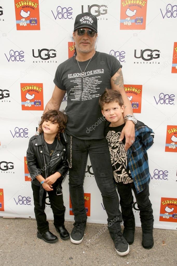 Slash and his sons – Stock Editorial Photo © s_bukley #15305853
