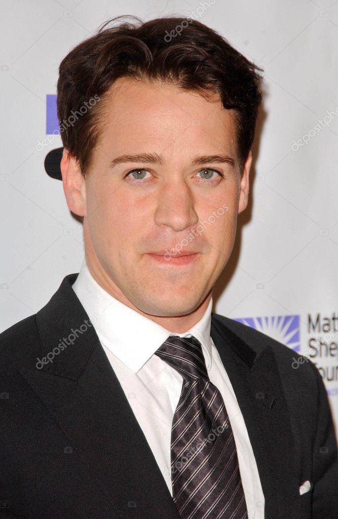 T.R. Knight – Stock Editorial Photo © s_bukley #15923897