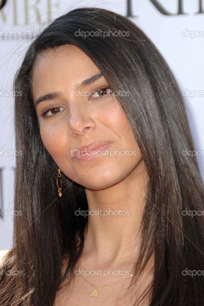 Roselyn Sanchez's Instagram, Twitter & Facebook on IDCrawl