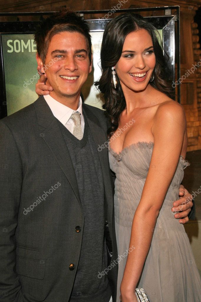 Odette Annable And Trevor Wright Odette Annable Relationships