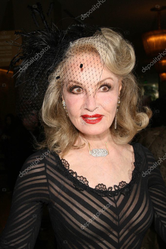 Julie Newmar — Stock Editorial Photo © S Bukley 15967875