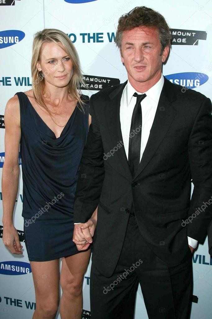 Robin Wright Penn, Sean Penn – Stock Editorial Photo © s_bukley #16000223