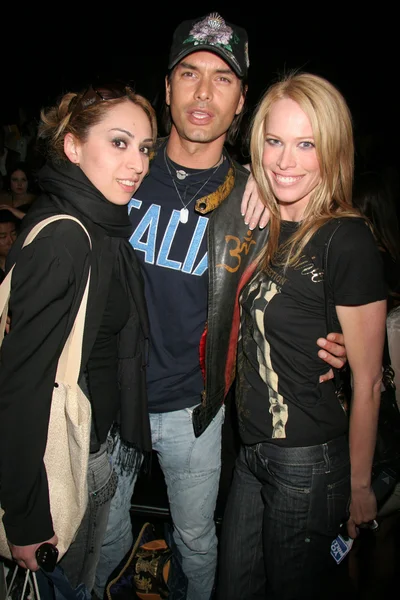 Com ventiladores Stock Photos, Royalty Free Com ventiladores Images ...