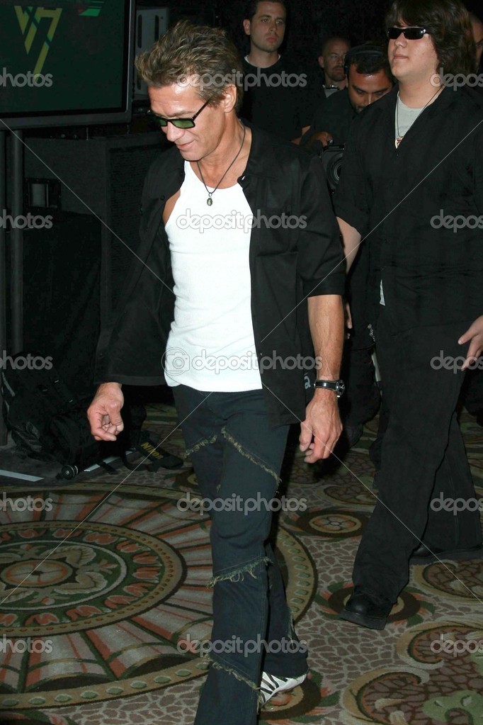 Eddie Van Halen — Stock Editorial Photo © s_bukley #16098791