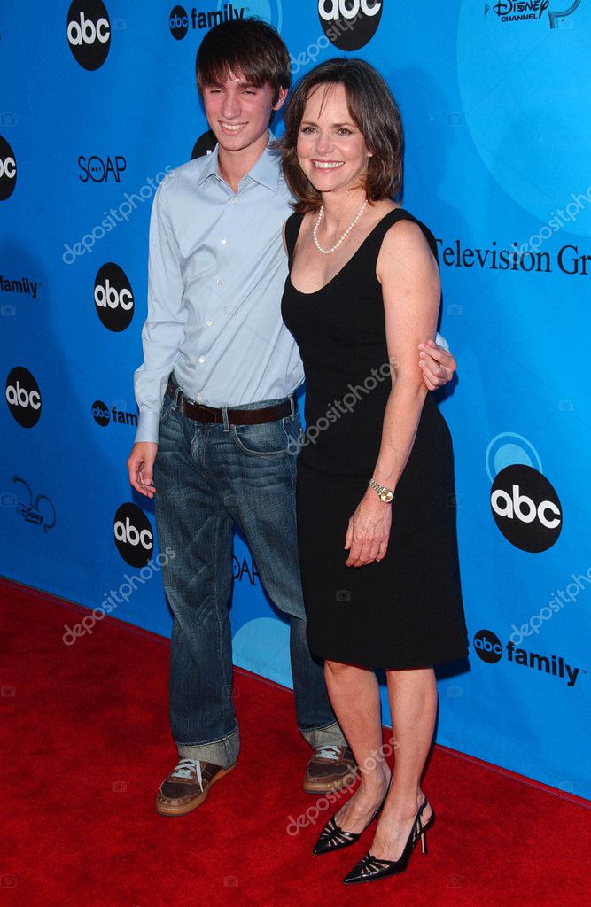 Sally Field – Stock Editorial Photo © s_bukley #16394031