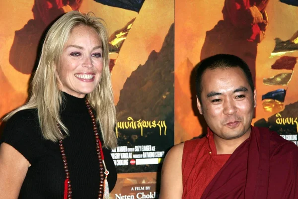 Neten chokling Stock Photos, Royalty Free Neten chokling Images ...