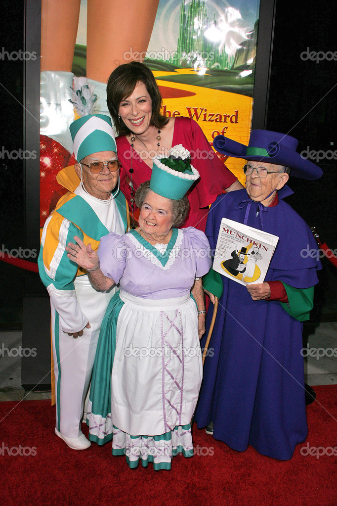 Clarence Swenson and Jane Kaczmarek with Margaret Pellegrini and ...