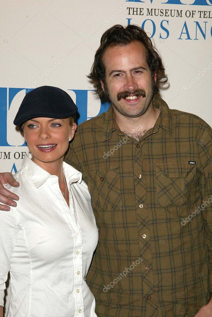 Jaime Pressly y Jason Lee 2025