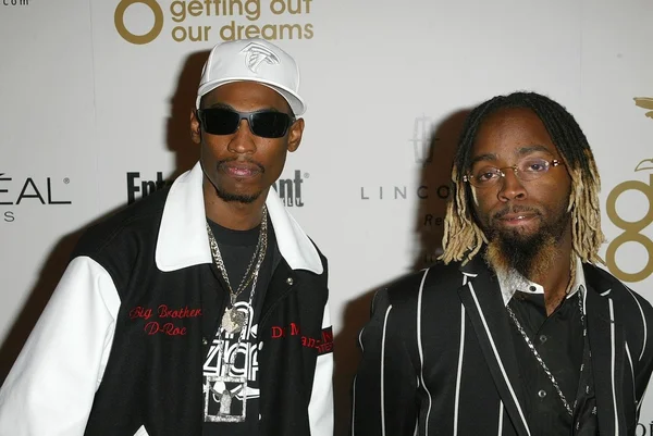 Yang yang twins Stock Photos, Royalty Free Yang yang twins Images ...