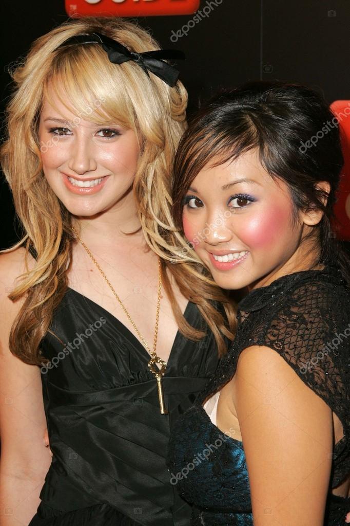 Brenda Song And Ashley Tisdale