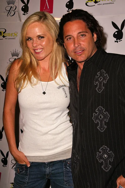 Victoria Fuller and Jonathan Baker – Stock Editorial Photo © s_bukley ...