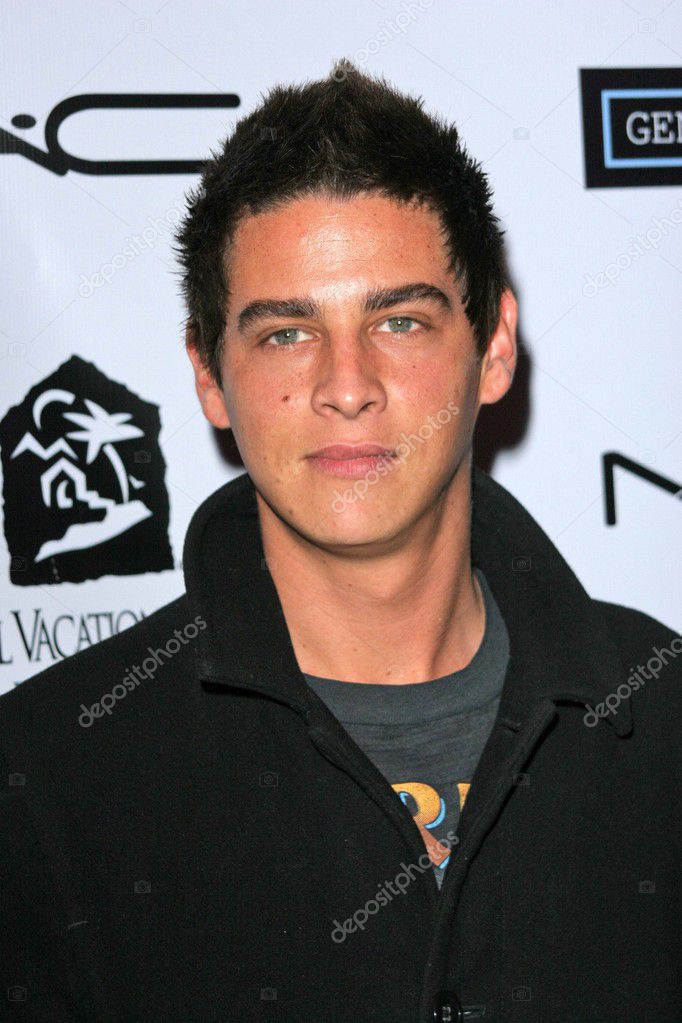 Trevor Wright | Personensuche - Kontakt, Bilder, Profile & mehr!