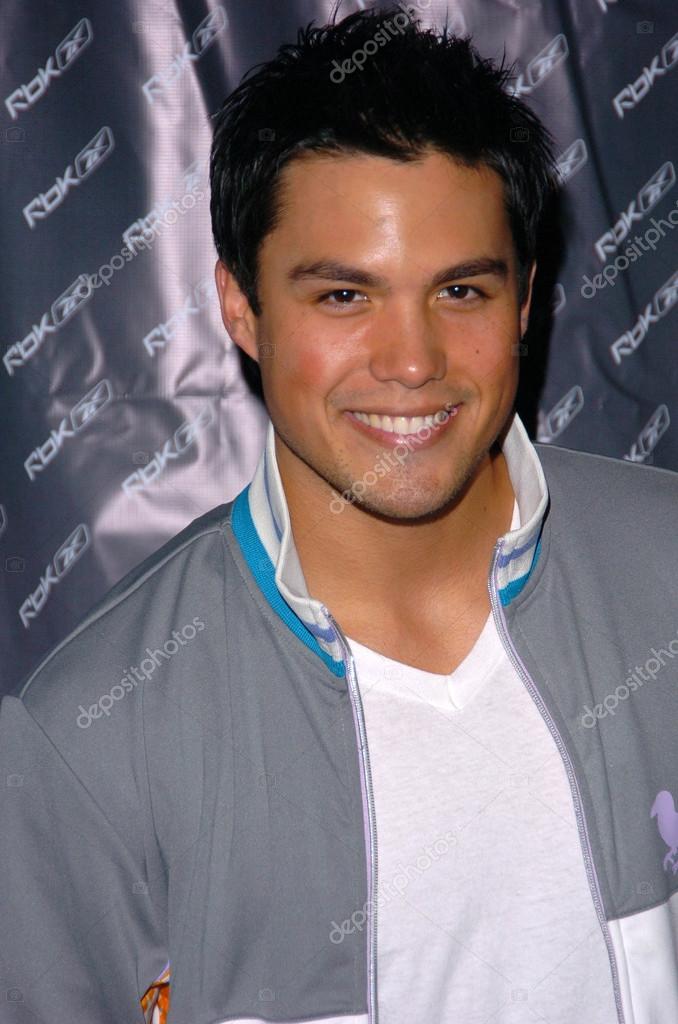 Michael Copon And Cassie Scerbo