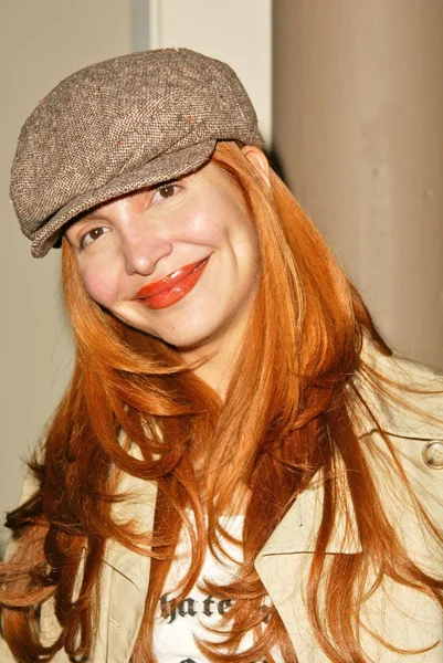 Amy yasbeck Stock Photos, Royalty Free Amy yasbeck Images | Depositphotos