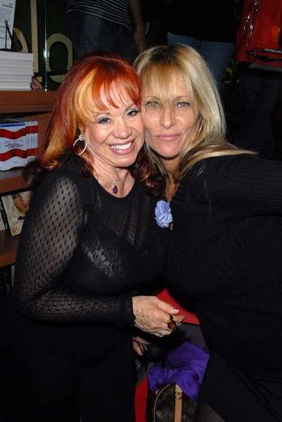 Kitten Natividad, Erika Jordan – Stock Editorial Photo © s_bukley #50766303