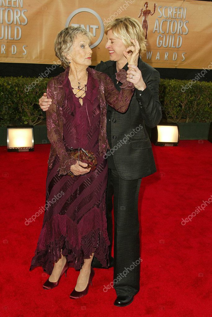 11th Annual Screen Actors Guild Awards - Arrivals – Stock Editorial ...