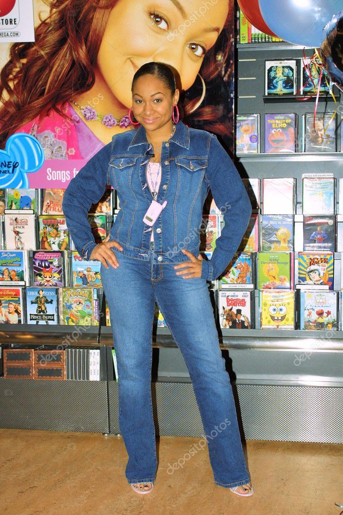 Raven — Stock Editorial Photo © s_bukley #17247721