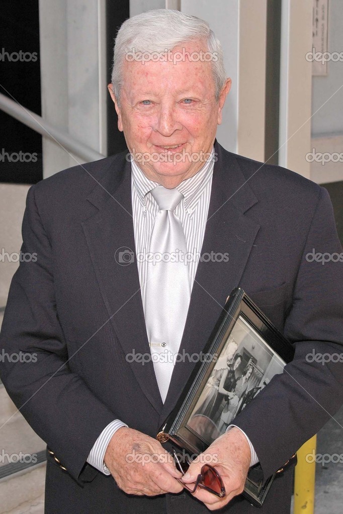 Gil Stratton — Stock Editorial Photo © s_bukley #17254241