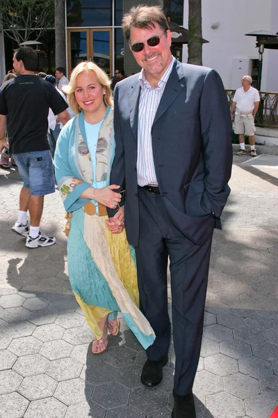 Jonathan Frakes Genie Francis Children