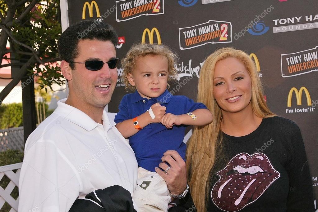 Guy Starkman, son Nicholas Isaac and Cindy Margolis — Stock Editorial ...