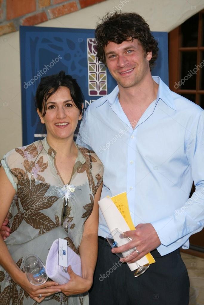 Tom Everett Scott Wife