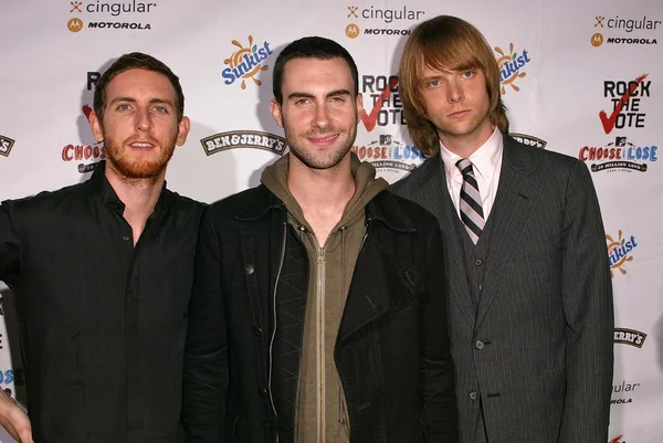 Maroon 5 fotos de stock, imágenes de Maroon 5 sin royalties | Depositphotos