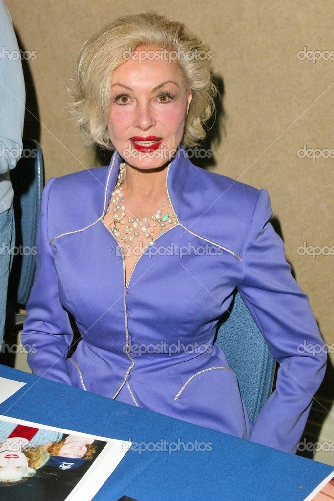 Julie Newmar – Stock Editorial Photo © s_bukley #17282755