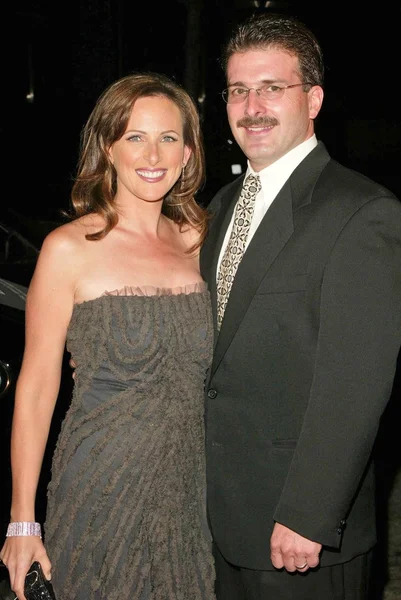 Marlee Matlin & Husband Kevin Grandalski , with children – Stock ...