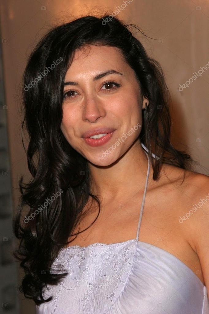 Carmen Corral en el estreno de Walkout. The Cinerama Dome, Hollywood ...