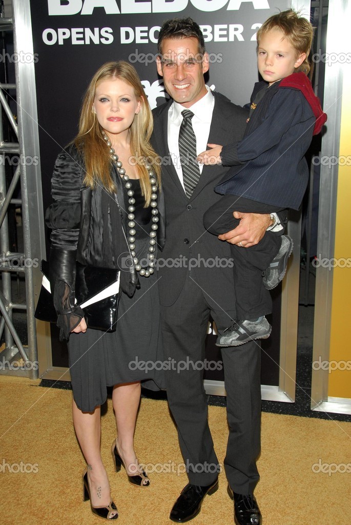 Natalie Maines y Adrian Pasdar con su hijo Jackson 2024