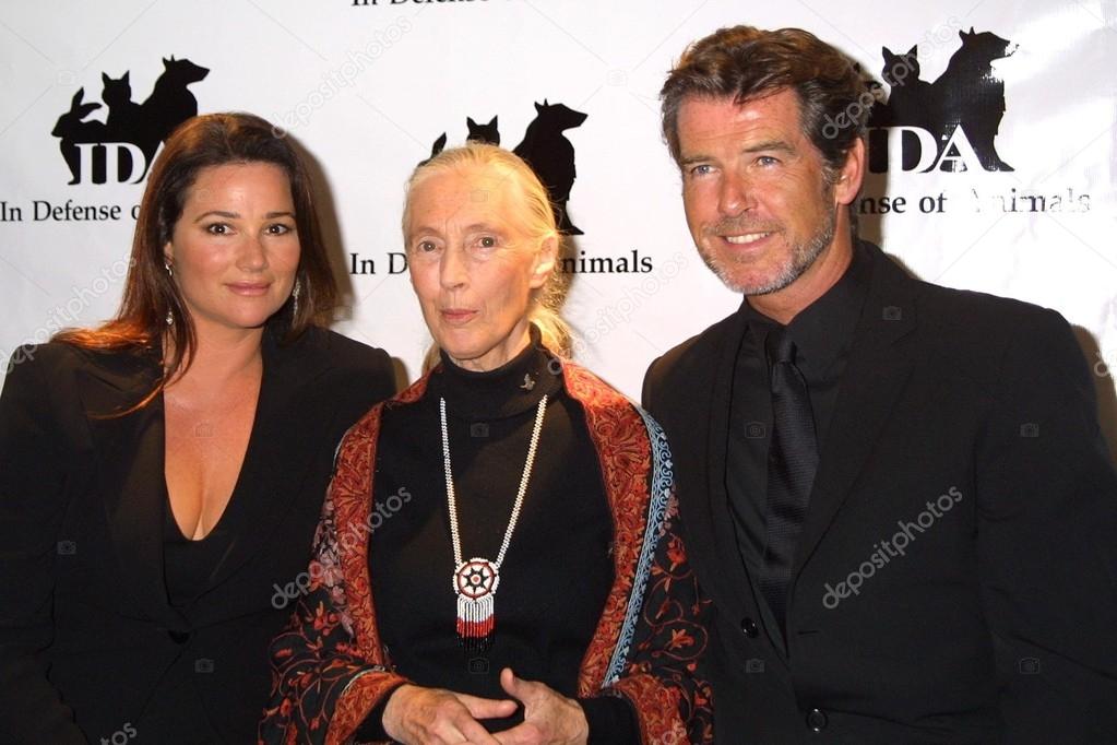 Keely Shaye Smith, Jane Goodall and Pierce Brosnan – Stock Editorial ...