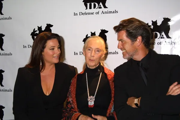 Keely Shaye Smith, Jane Goodall and Pierce Brosnan – Stock Editorial ...