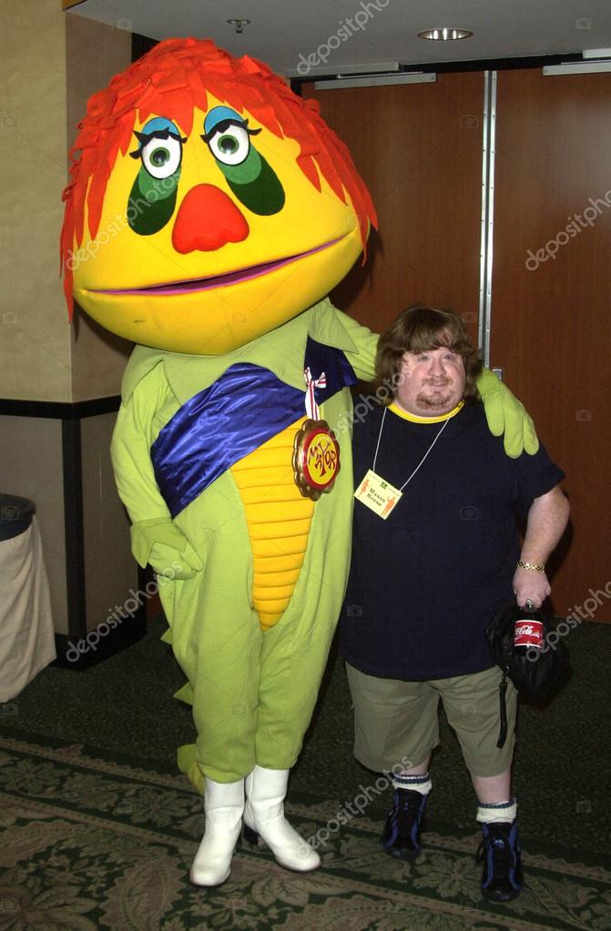 Hr Puff N Stuff Costume