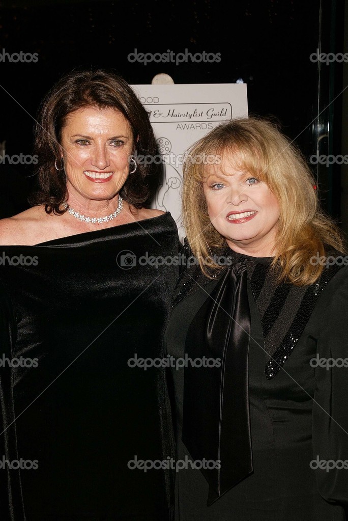 Bonnie Clevering and Sally Struthers — Stock Editorial Photo © s_bukley ...